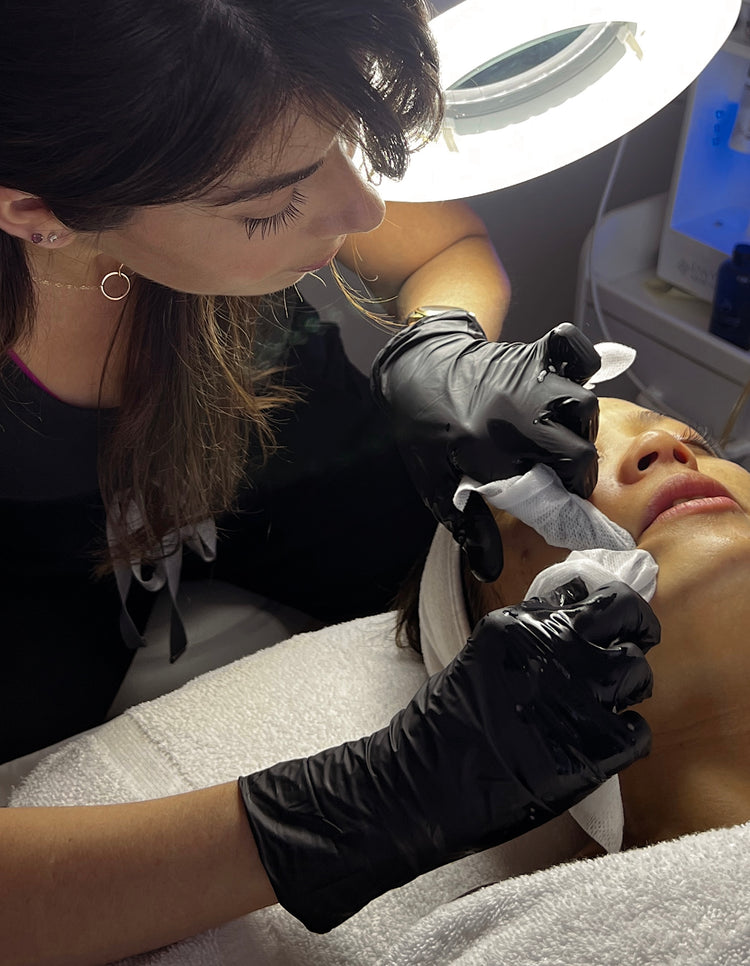 Amy Adams Aesthetics – AMY ADAMS AESTHETICS